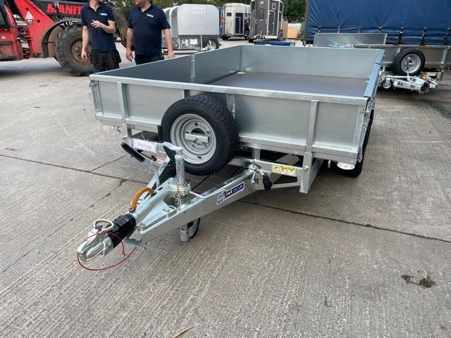 Ifor Williams Trailers Ifor Williams LM106 10'x6'6 TWIN-AXLE 195/60R12 ...