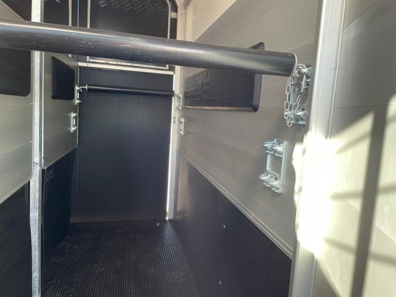 Ifor Williams Trailers Ifor Williams HBX511 Double Horse Trailer - Twin ...