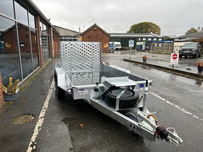 Ifor Williams Trailers Ifor Williams GH1054BT Low Drawbar, 1.2m RAMP ...