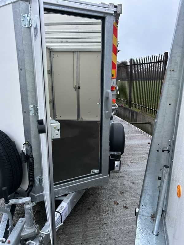 Ifor Williams Trailers Ifor Williams BV84G 5' H/R VAN DOORS 165R13 Box ...