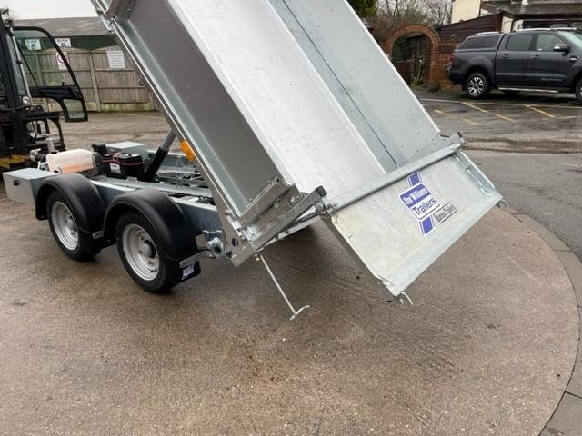 Ifor Williams Trailers Ifor Williams TT2515 - Tipping Trailer- Ladder ...