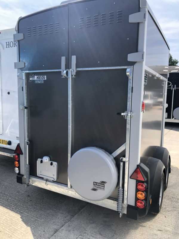 Ifor Williams Trailers Ifor Williams HB506 Double Horse Trailer - Twin ...