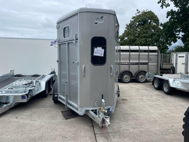 Ifor Williams Trailers Ifor Williams HB511 Silver - Double Horse ...