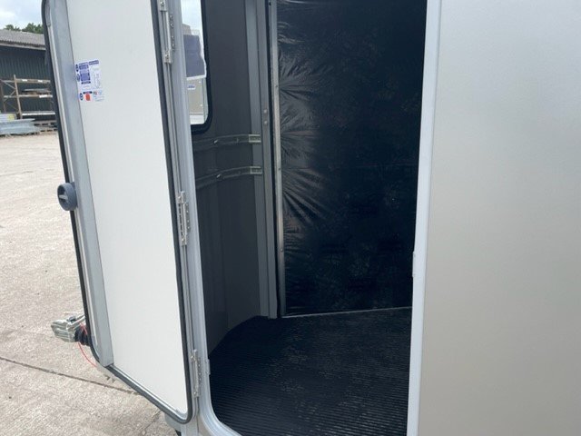 Ifor Williams Trailers Ifor Williams HB511 Silver - Double Horse ...